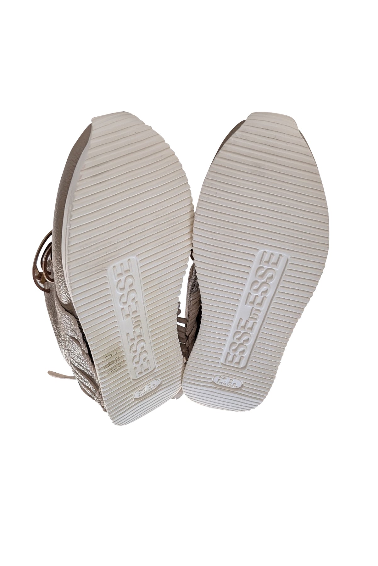 Esse Ut Esse - Beige Leather Fringe Trim Sneakers Sz 5 | Current Boutique